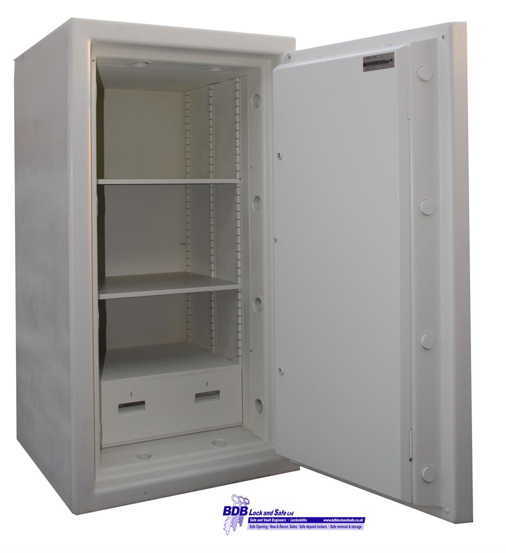 Chubb Bankers Treasury 4620 KC | £100,000 Cash Rated Safe